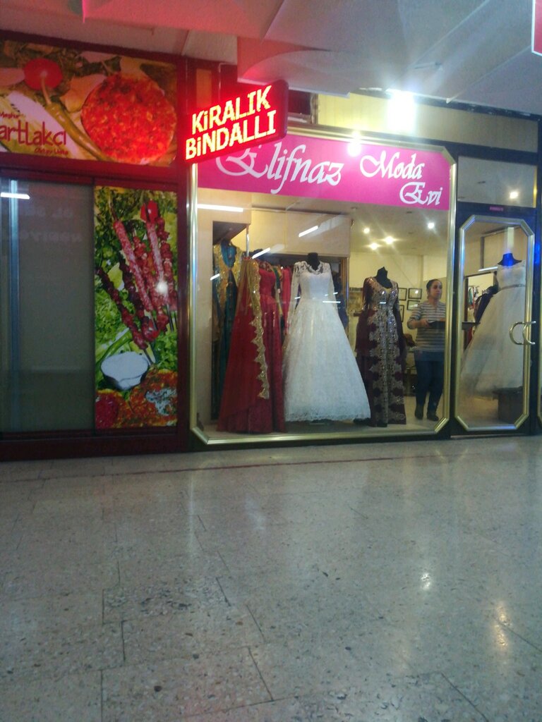 Moda evleri Elifnaz Moda Evi, Ankara, foto