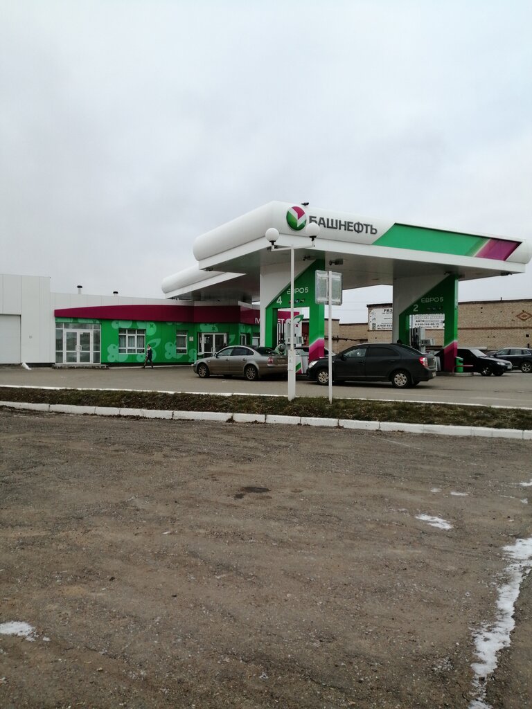 Benzin istasyonu Башнефть, Glazov, foto