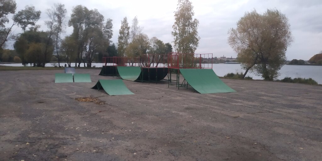 Spor alanı Скейт-парк Серебрянка, Minsk, foto
