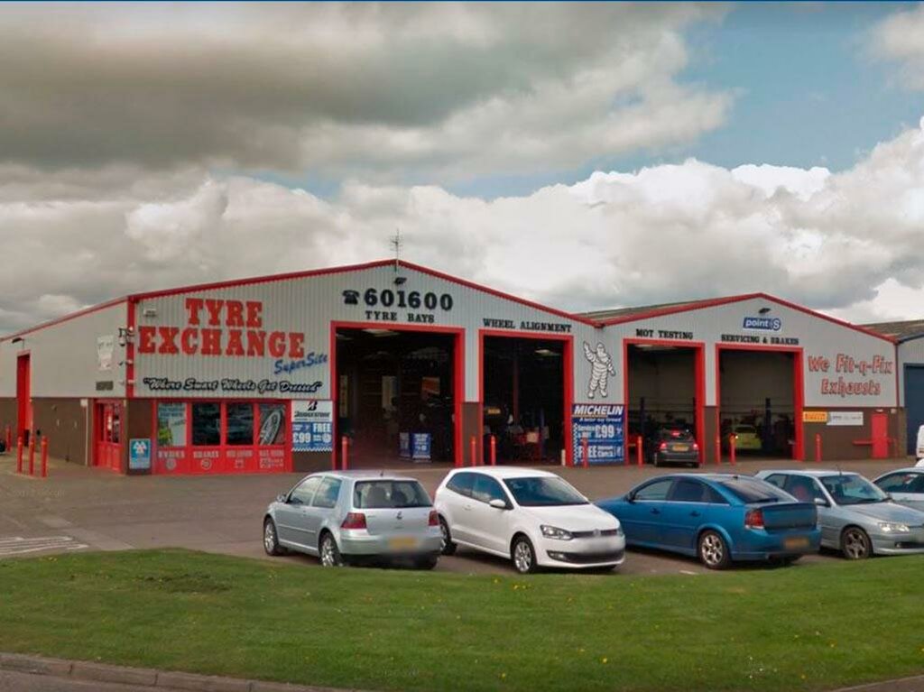 Otomobil ekspertizi Tyre Exchange - Team Protyre, İngiltere, foto