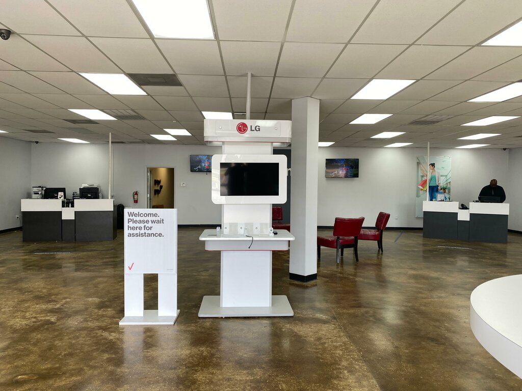Telekomünikasyon ekipmanları Verizon Authorized Retailer - Victra, Tampa, foto