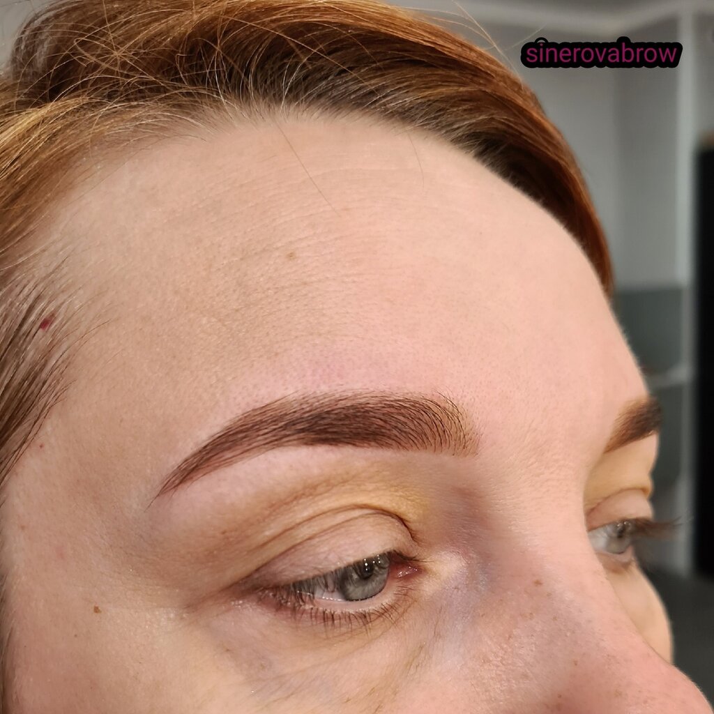 Güzellik salonu Red poppy, Polyarnie Zori, foto