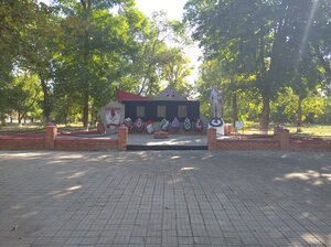 Воинам, павшим в годы Великой Отечественной войны (Krasnodar Territory, Krylovskiy rayon, Shevchenkovskoye selskoye poseleniye, selo Shevchenkovskoye), anıt, heykel  Krasnodarski krayından