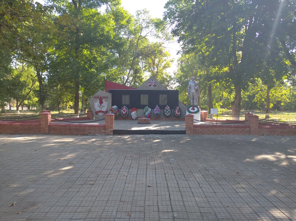 Anıt, heykel Воинам, павшим в годы Великой Отечественной войны, Krasnodarski krayı, foto