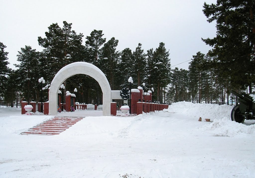 Anıt, heykel Воинам Великой Отечественной войны 1941-1945 гг., Tümen (Tiumenskaya) oblastı, foto