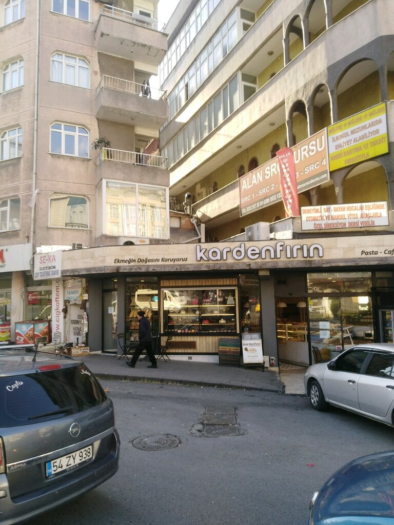 Pasta, şekerleme ve tatlı Kardenfırın, İstanbul, foto