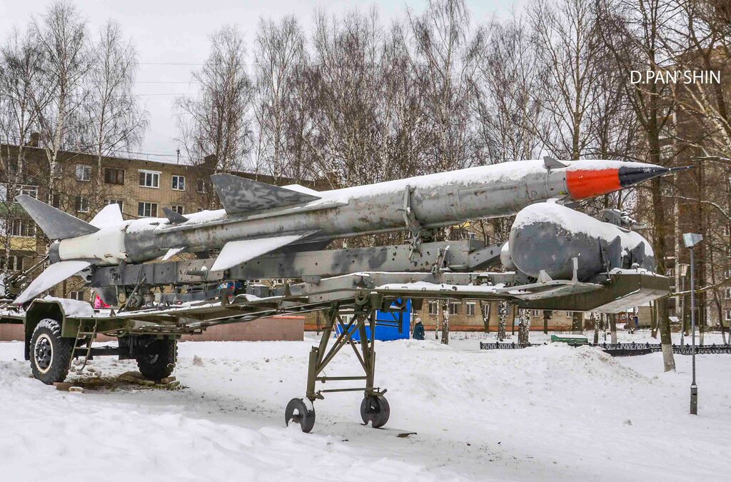 Teknoloji anıtı ЗРК С-75, Yaroslavl, foto
