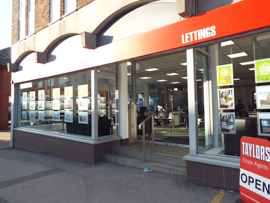 Arazi dizisi Taylors Sales and Letting Agents Swindon, Swindon, foto