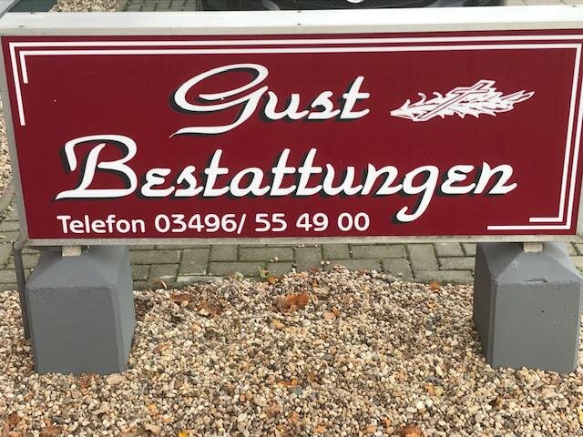 Cenaze hizmetleri Gust-Bestattungen, Kothen, foto