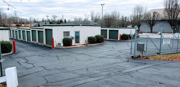 Depo hizmetleri American Self Storage, Kuzey Carolina Eyaleti, foto