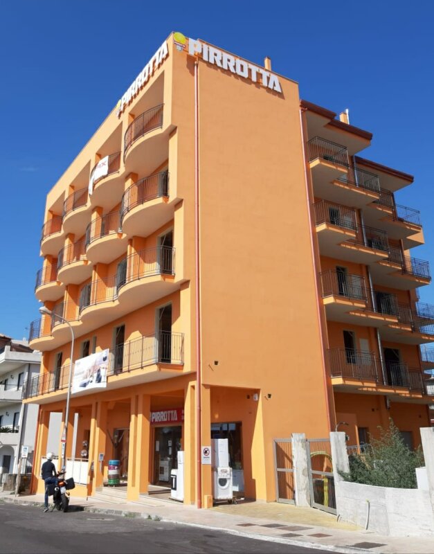 Elektrik ürünleri Pirrotta, Sicilya, foto