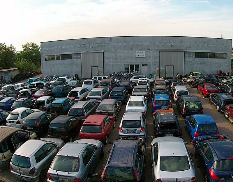 Otomobil servisi Autodemolizioni F. lli Maschio, Piyemonte, foto