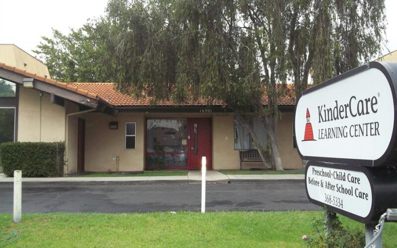 Ortaokul Northridge KinderCare, Los Angeles, foto