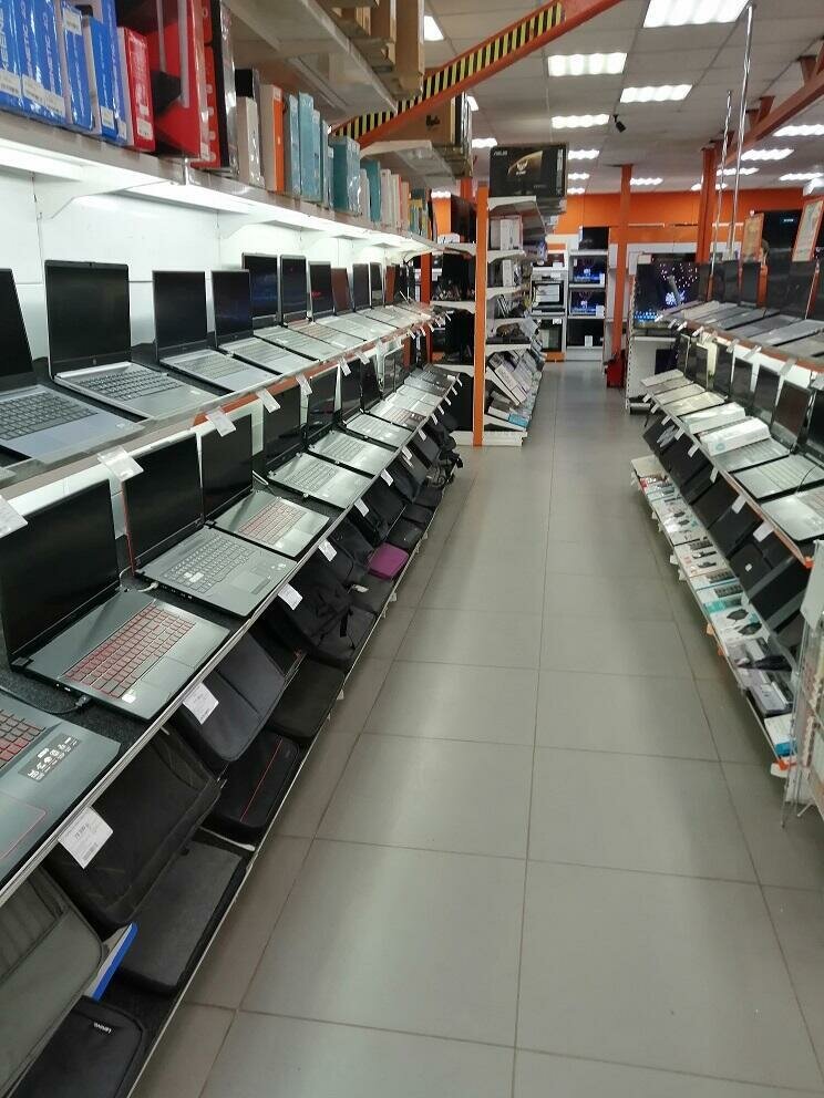 Elektronik eşya mağazaları DNS, Smolensk, foto