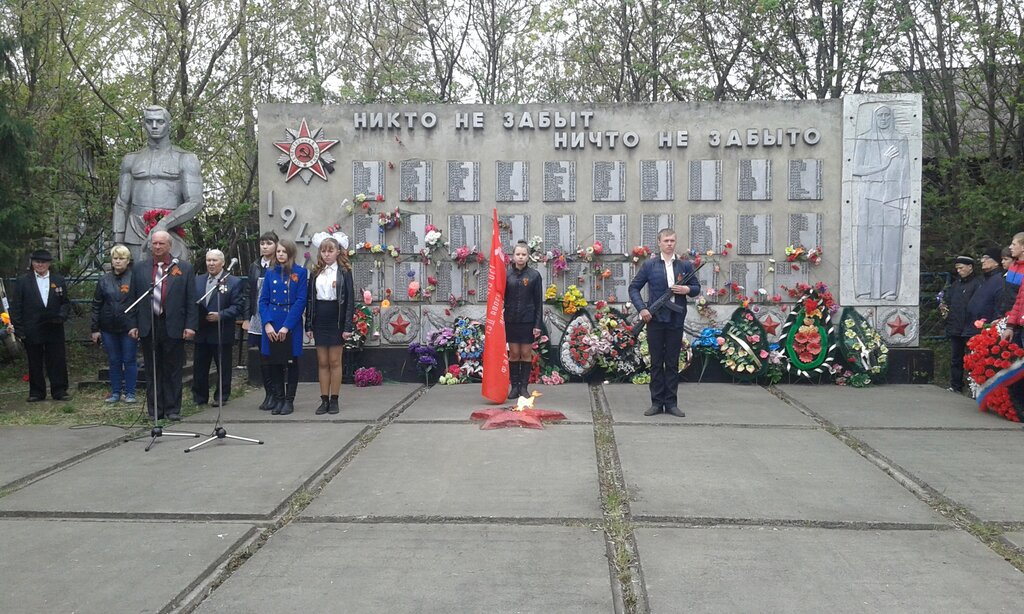 Anıt, heykel Мемориал погибшим воинам, Novosibirskaya oblastı, foto