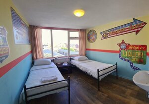 The Flying Pig Beach Hostel (Parallel Boulevard No:208), otel  Noordwijk'ten