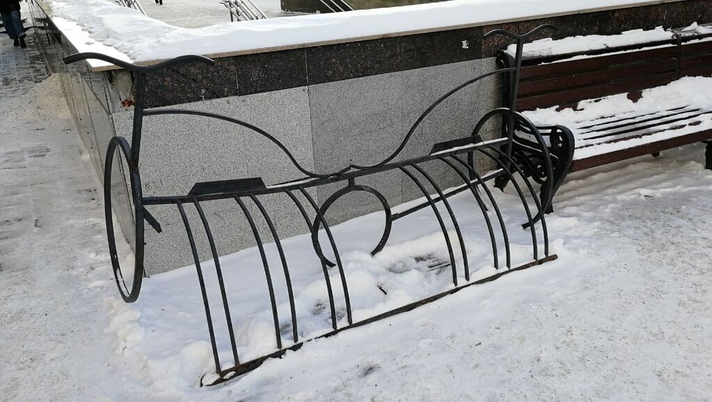 Bisiklet park yerleri Велопарковка, Yekaterinburg, foto