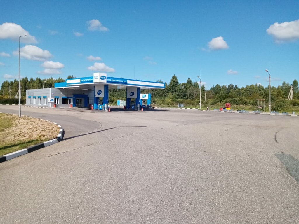Benzin istasyonu Опти, Smolenskaya oblastı, foto