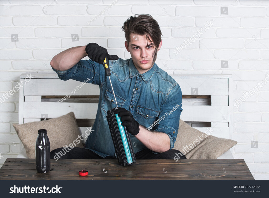 Elektronik ofis ekipmanları sarf malzemeleri Zaprav-kartridj, Moskova, foto