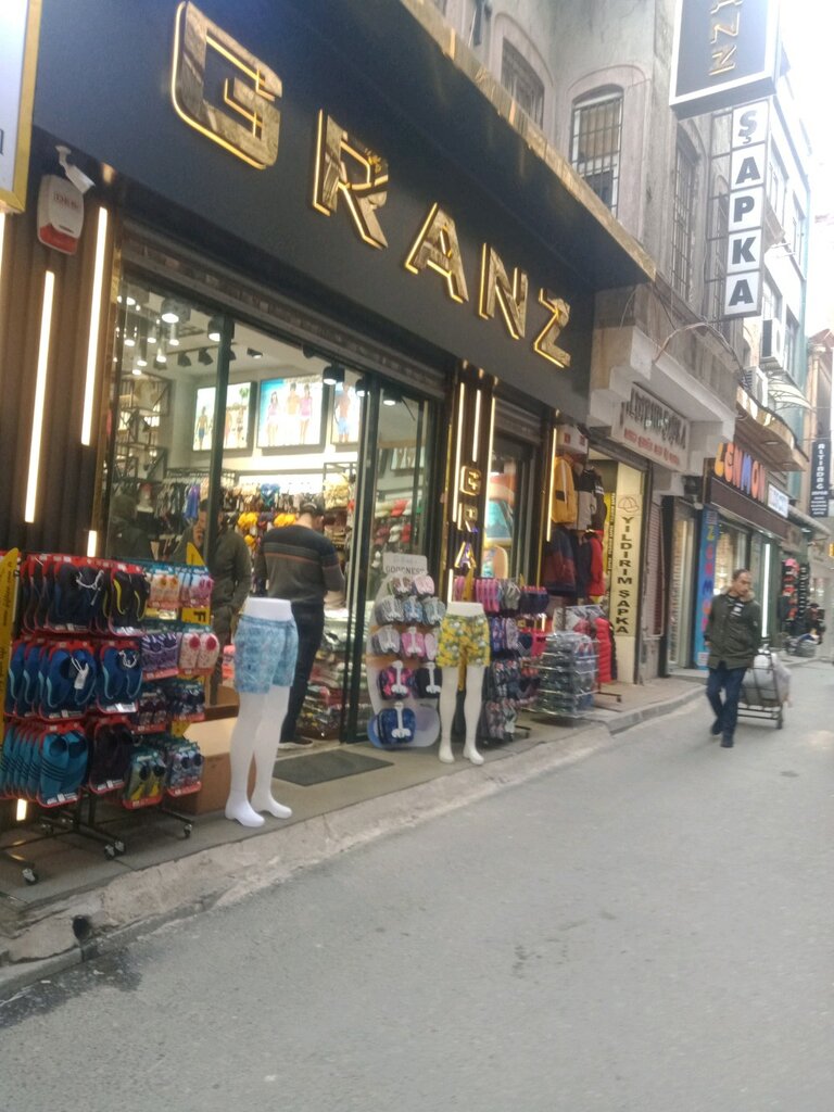 Giyim mağazası Granz Moda, İstanbul, foto