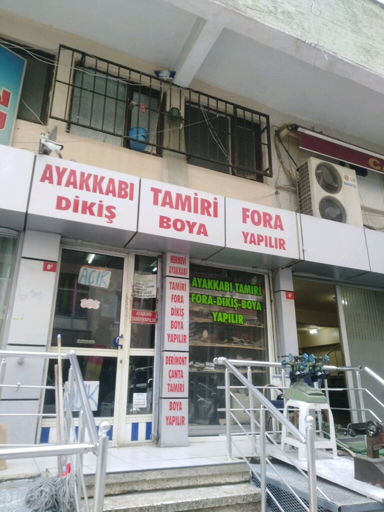Ayakkabı tamiri Hakan Lostra, İstanbul, foto