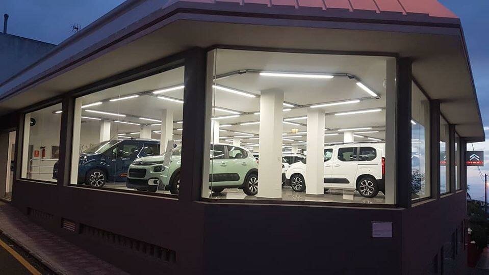 Otomobil servisi Álvarez Automóviles S. L., Kanarya Adaları, foto