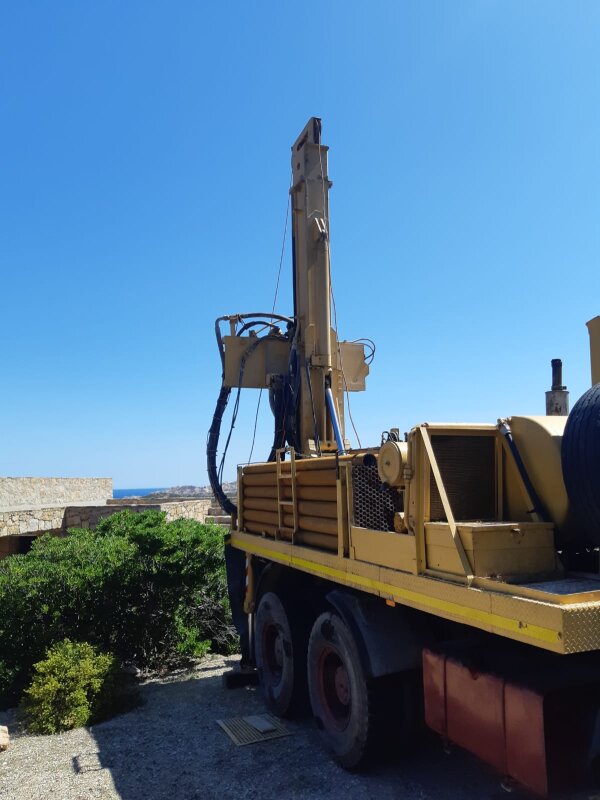 Bina yıkım hizmetleri Sarda Trivelsonda Group, Sardunya, foto