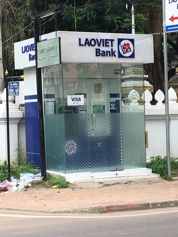ATM'ler LaoViet Bank ATM, Vientiane, foto