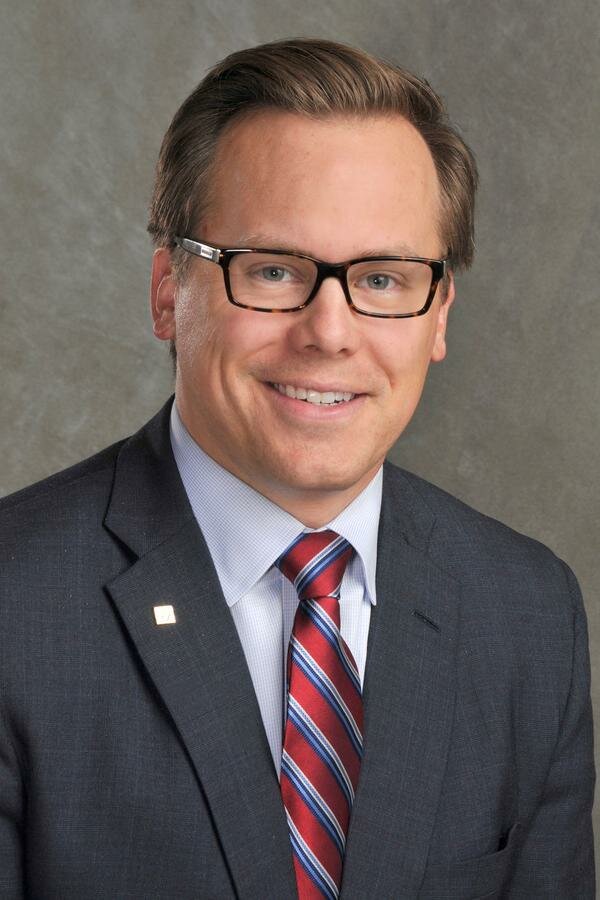 Yatırım fonu firmaları Edward Jones - Financial Advisor: Nick Jackson, Cfp®, Wisconsin Eyaleti, foto
