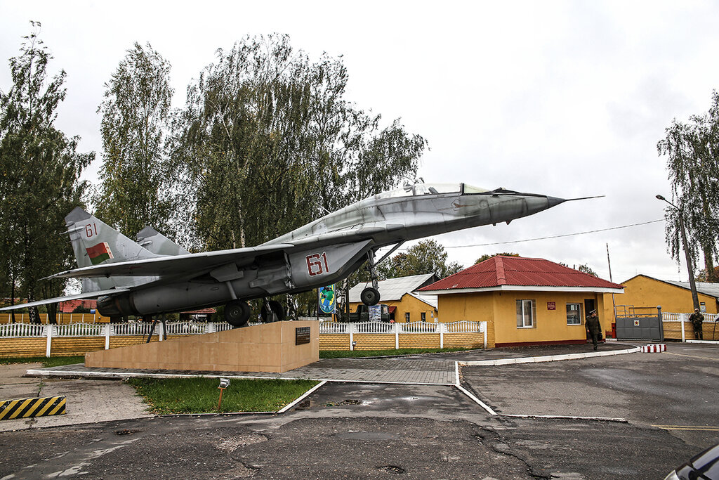 Hava meydanı Baranavichy Airfield, Baranavichy, foto