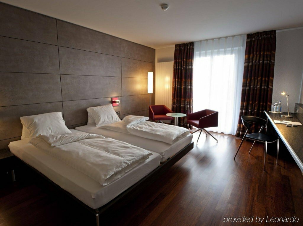 Otel Hotel Sternen Oerlikon, Tsurikh, foto