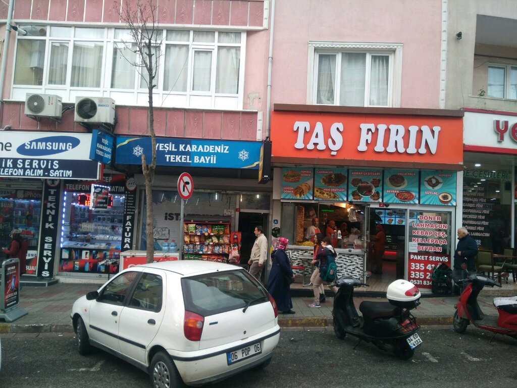 Market Yeşil Karadeniz Tekel Bayii, İstanbul, foto