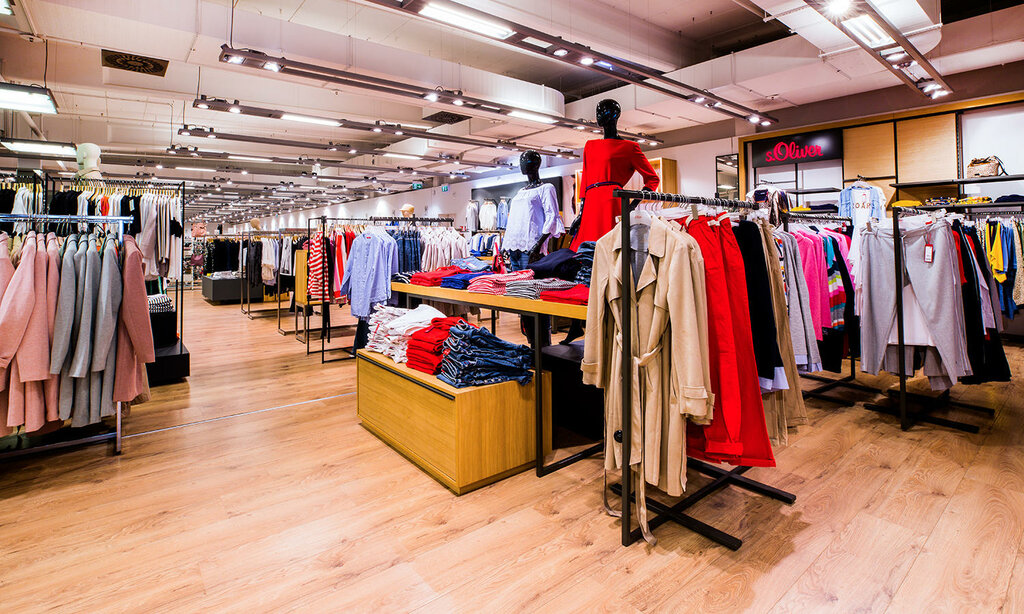 Giyim mağazası Schuh Mücke, Ingolstadt, foto