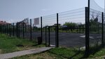 Футбольное поле (Kaliningrad Region, Guryevskiy munitsipalny okrug, posyolok Lugovoye), spor alanı  Kaliningradskaya oblastından
