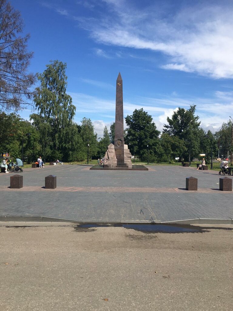Anıt, heykel Сотрудникам органов безопасности - защитникам Отечества, Petrozavodsk, foto