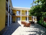Гостевой дом у Ольги (Vostochnaya ulitsa No:7, selo Vityazevo), otel  Krasnodarski krayından