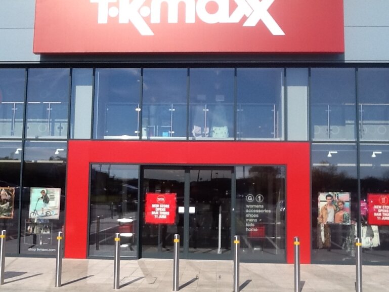 Büyük mağazalar Tk Maxx, İngiltere, foto
