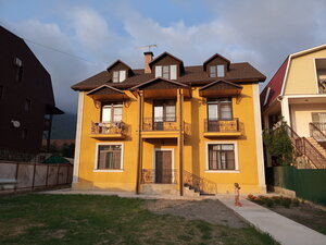 Гостевой дом Лора (ulitsa Avidzba No:36), otel  Gagra'dan