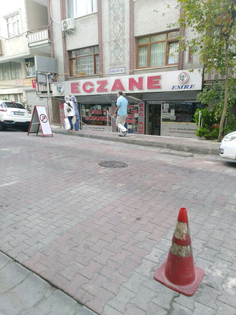 Eczaneler Emre Eczanesi, İstanbul, foto