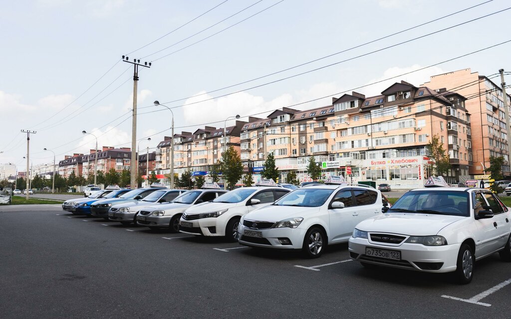 Sürücü kursları Driving school Avtoritet, Krasnodar, foto