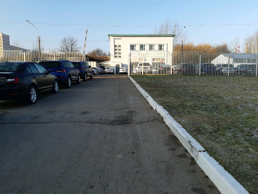 Otoparklar Parking lot, Minsk, foto