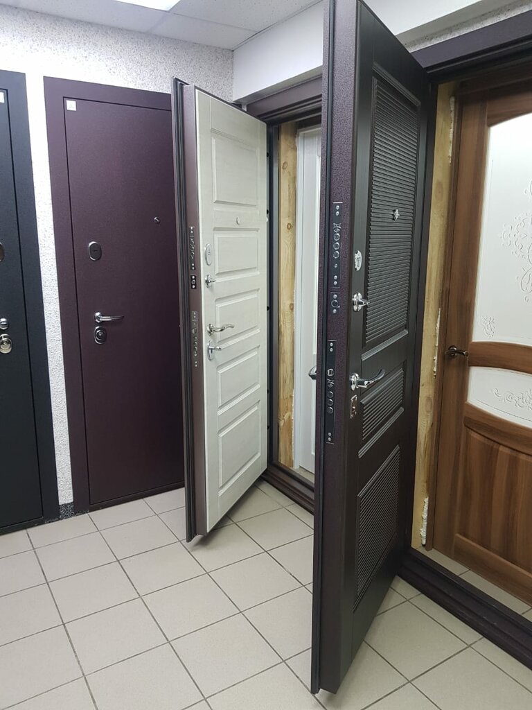 Kapılar Стальные двери, Omsk, foto