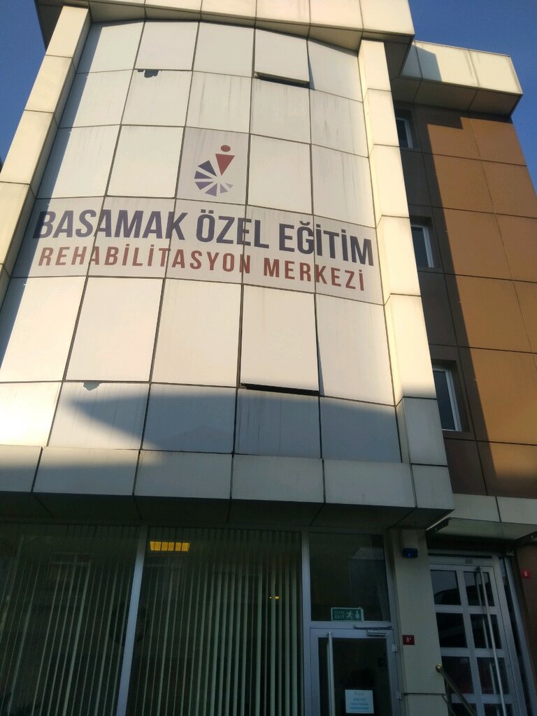 Tıbbi rehabilitasyon merkezleri Basamak Özel Eğitim ve Rehabilitasyon Merkezi, İstanbul, foto