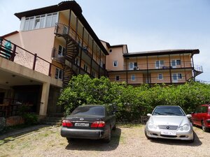 Аврора (улица Факидова No:37, село Малореченское), otel  Kırım Cumhuriyeti'nden