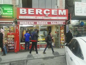 Berçem Börek Ve Pide Salonu (Arnavutköy Merkez Mah., Eski Edirne asfaltı Cad., No:1362, Arnavutköy, İstanbul), kafe  Arnavutköy'den
