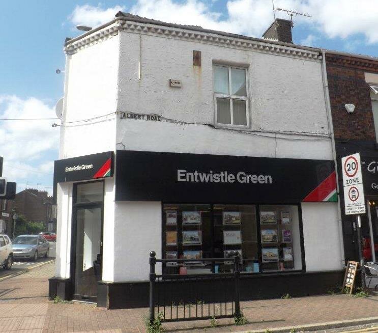 Arazi dizisi Entwistle Green Sales and Letting Agents Widnes, İngiltere, foto