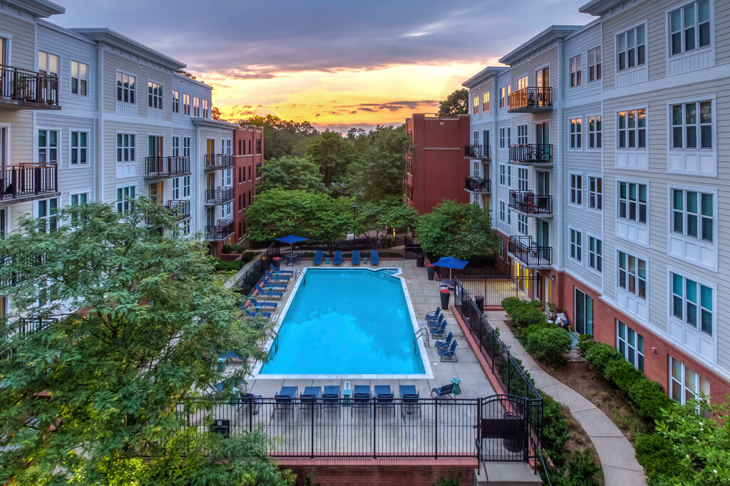 Arazi dizisi Pearson Square, Virginia, foto