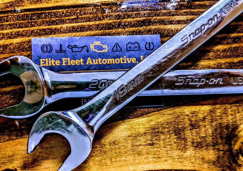 Otomobil servisi Elite Fleet Automotive, Bend, foto