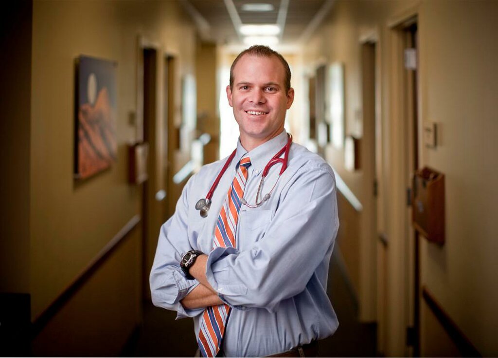 Kadın hastalıkları ve doğum dispanserleri Jeffrey Ryan, Pa-c Utah Pediatric Physician Assistant, Utah, foto