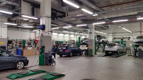 Jant ve lastikçiler Feu Vert, Coimbra, foto